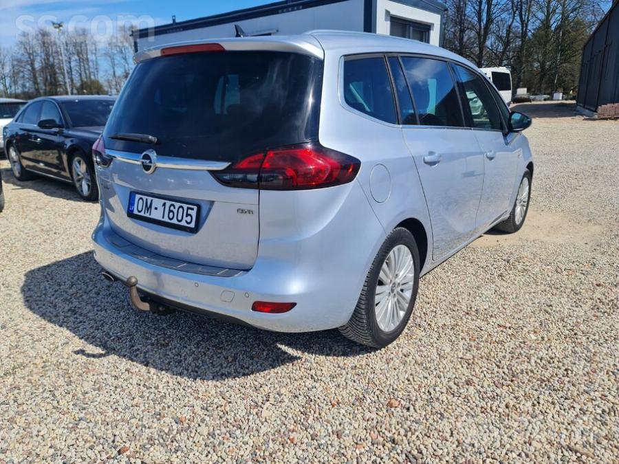 Pelēks Opel Zafira 2015 Cēsis, ar dzinēja tilpumu 2.00 L un nobraukumu 254 tūkst. km par 6550 €, foto 5 vietnē AUTOMOTO.COM.LV