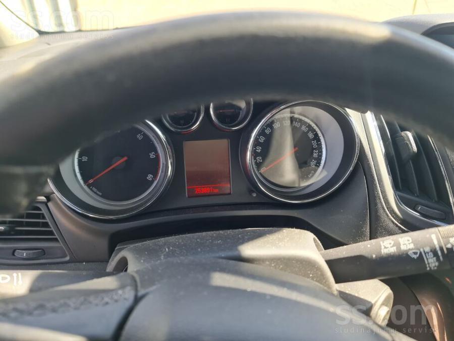 Pelēks Opel Zafira 2015 Cēsis, ar dzinēja tilpumu 2.00 L un nobraukumu 254 tūkst. km par 6550 €, foto 8 vietnē AUTOMOTO.COM.LV