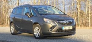 Grey Opel Zafira 2015 in Riga, with an engine capacity of 1.40 L and mileage of 136 thousand km for 7400 €, photo 3 on AUTOMOTO.COM.LV
