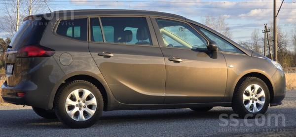Pelēks Opel Zafira 2015 Rīga, ar dzinēja tilpumu 1.40 L un nobraukumu 136 tūkst. km par 7400 €, foto 4 vietnē AUTOMOTO.COM.LV