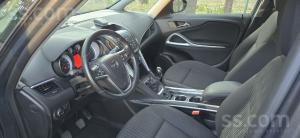 Grey Opel Zafira 2015 in Riga, with an engine capacity of 1.40 L and mileage of 136 thousand km for 7400 €, photo 8 on AUTOMOTO.COM.LV