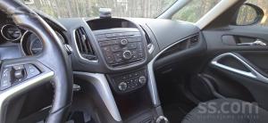 Grey Opel Zafira 2015 in Riga, with an engine capacity of 1.40 L and mileage of 136 thousand km for 7400 €, photo 9 on AUTOMOTO.COM.LV