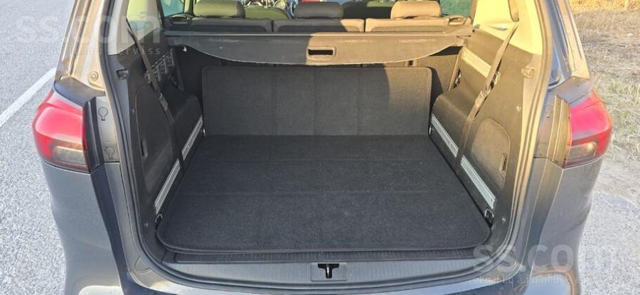 Grey Opel Zafira 2015 in Riga, with an engine capacity of 1.40 L and mileage of 136 thousand km for 7400 €, photo 15 on AUTOMOTO.COM.LV