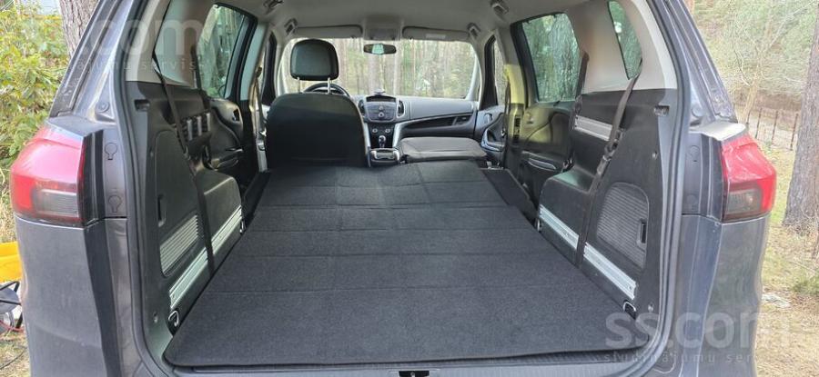 Grey Opel Zafira 2015 in Riga, with an engine capacity of 1.40 L and mileage of 136 thousand km for 7400 €, photo 17 on AUTOMOTO.COM.LV