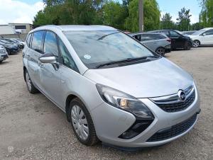 Grey Opel Zafira 2015 in Marijampole, with an engine capacity of 1.36 L and mileage of 220 thousand km for 3800 €, photo 4 on AUTOMOTO.COM.LV