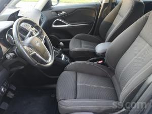 Pelēks Opel Zafira 2015 Rīga, ar dzinēja tilpumu 2.00 L un nobraukumu 0 tūkst. km par 5790 €, foto 12 vietnē AUTOMOTO.COM.LV