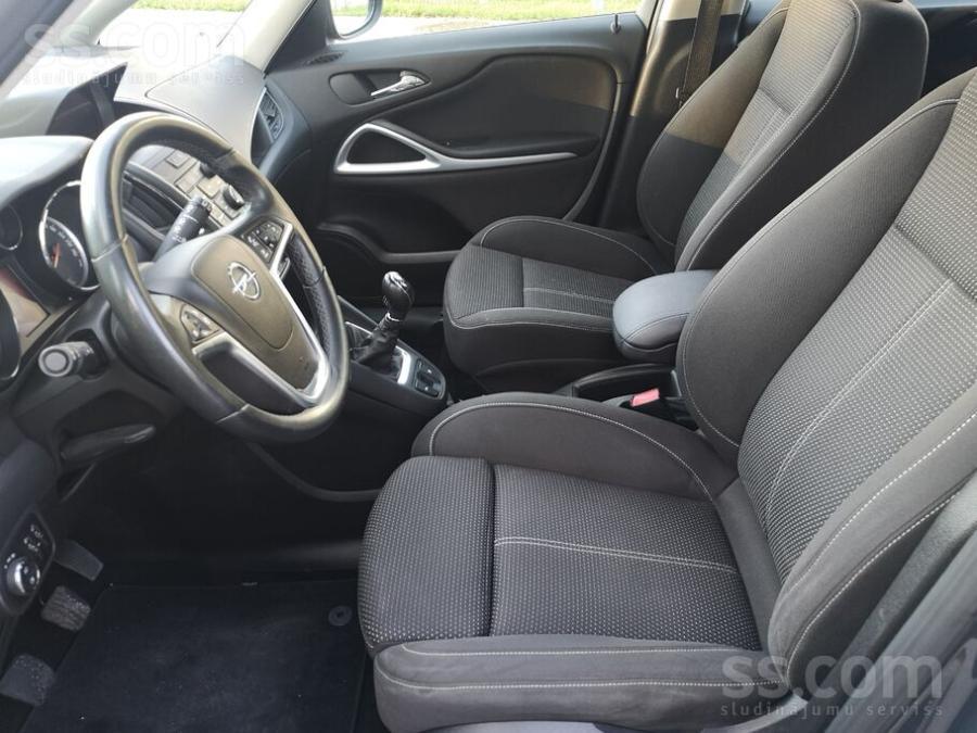 Pelēks Opel Zafira 2015 Rīga, ar dzinēja tilpumu 2.00 L un nobraukumu 0 tūkst. km par 5790 €, foto 12 vietnē AUTOMOTO.COM.LV