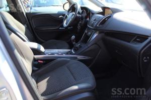 Grey Opel Zafira 2015 in Liepaja, with an engine capacity of 1.60 L and mileage of 252 thousand km for 5500 €, photo 9 on AUTOMOTO.COM.LV