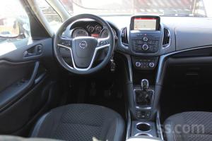 Grey Opel Zafira 2015 in Liepaja, with an engine capacity of 1.60 L and mileage of 252 thousand km for 5500 €, photo 10 on AUTOMOTO.COM.LV
