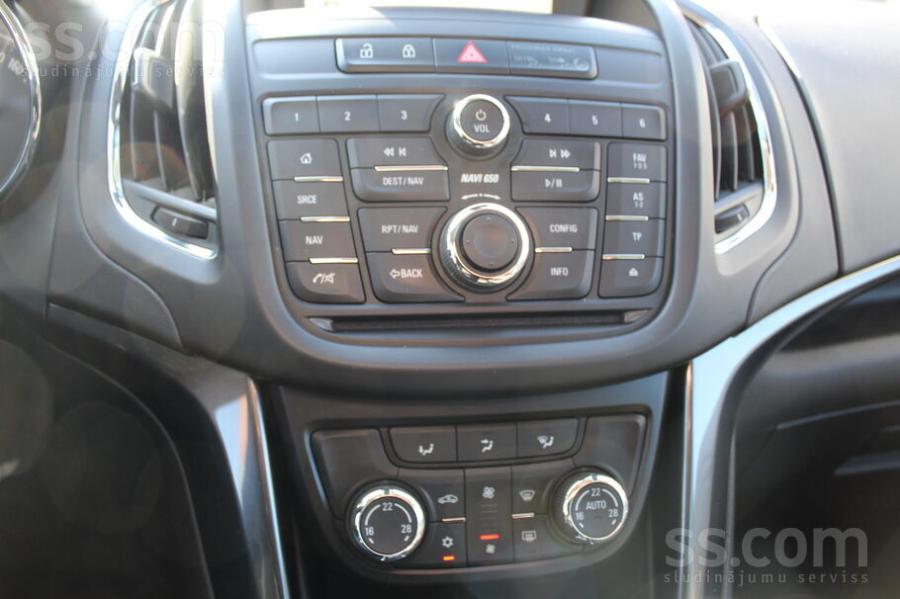 Grey Opel Zafira 2015 in Liepaja, with an engine capacity of 1.60 L and mileage of 252 thousand km for 5500 €, photo 13 on AUTOMOTO.COM.LV