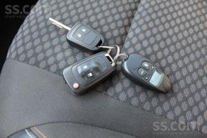 Grey Opel Zafira 2015 in Liepaja, with an engine capacity of 1.60 L and mileage of 252 thousand km for 5500 €, photo 19 on AUTOMOTO.COM.LV