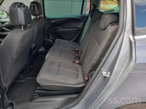 Grey Opel Zafira 2016 in Ogre, with an engine capacity of 1.40 L and mileage of 300 thousand km for 6250 €, photo 11 on AUTOMOTO.COM.LV