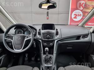 Grey Opel Zafira 2016 in Ogre, with an engine capacity of 1.40 L and mileage of 300 thousand km for 6250 €, photo 14 on AUTOMOTO.COM.LV