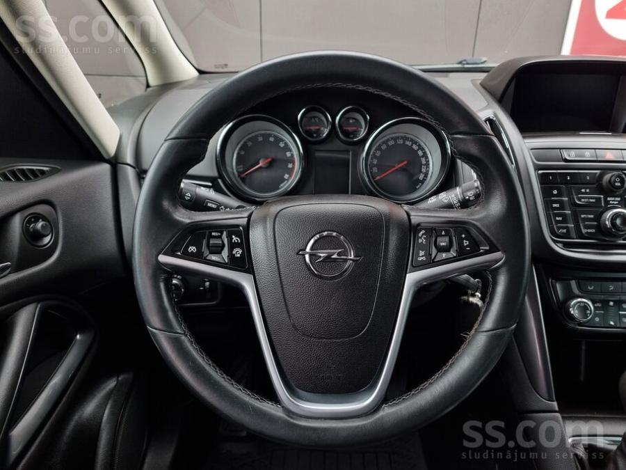 Grey Opel Zafira 2016 in Ogre, with an engine capacity of 1.40 L and mileage of 300 thousand km for 6250 €, photo 16 on AUTOMOTO.COM.LV