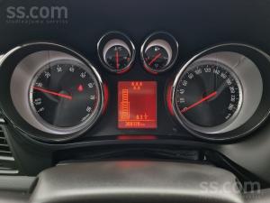 Grey Opel Zafira 2016 in Ogre, with an engine capacity of 1.40 L and mileage of 300 thousand km for 6250 €, photo 18 on AUTOMOTO.COM.LV