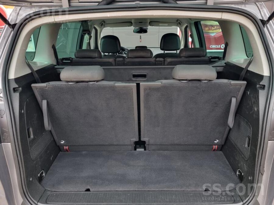 Grey Opel Zafira 2016 in Ogre, with an engine capacity of 1.40 L and mileage of 300 thousand km for 6250 €, photo 23 on AUTOMOTO.COM.LV