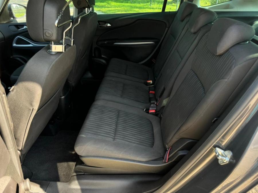 Pelēks Opel Zafira 2016 Rīga, ar dzinēja tilpumu 1.60 L un nobraukumu 202 tūkst. km par 7800 €, foto 15 vietnē AUTOMOTO.COM.LV