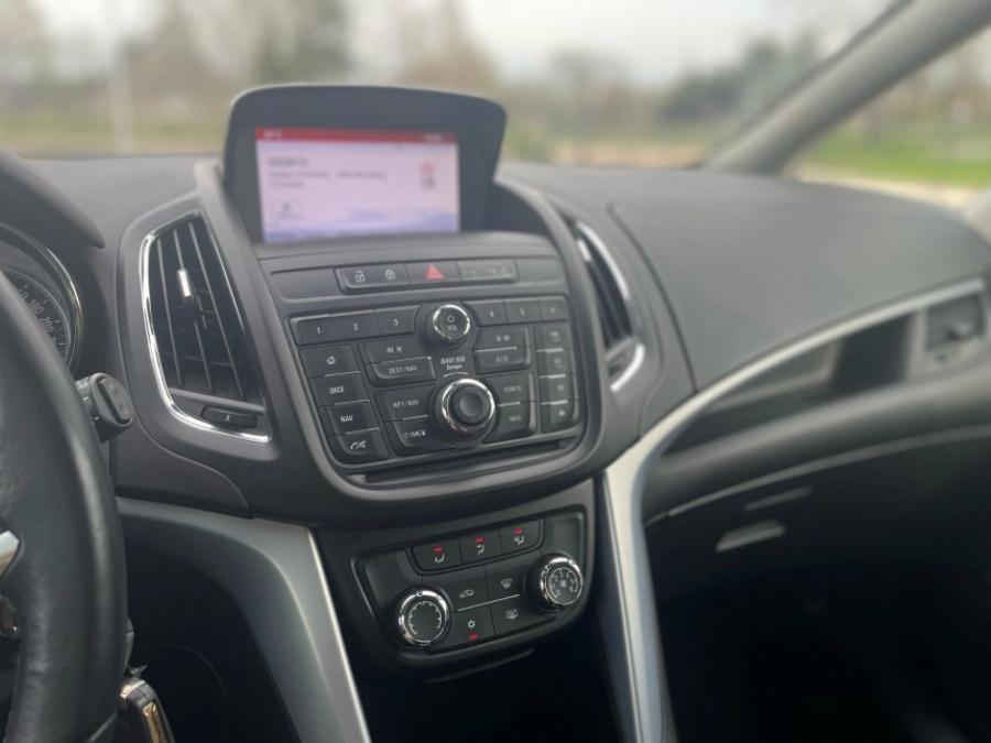 Pelēks Opel Zafira 2016 Rīga, ar dzinēja tilpumu 1.60 L un nobraukumu 202 tūkst. km par 7800 €, foto 22 vietnē AUTOMOTO.COM.LV