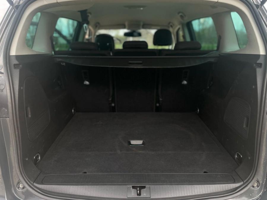 Pelēks Opel Zafira 2016 Rīga, ar dzinēja tilpumu 1.60 L un nobraukumu 202 tūkst. km par 7800 €, foto 34 vietnē AUTOMOTO.COM.LV