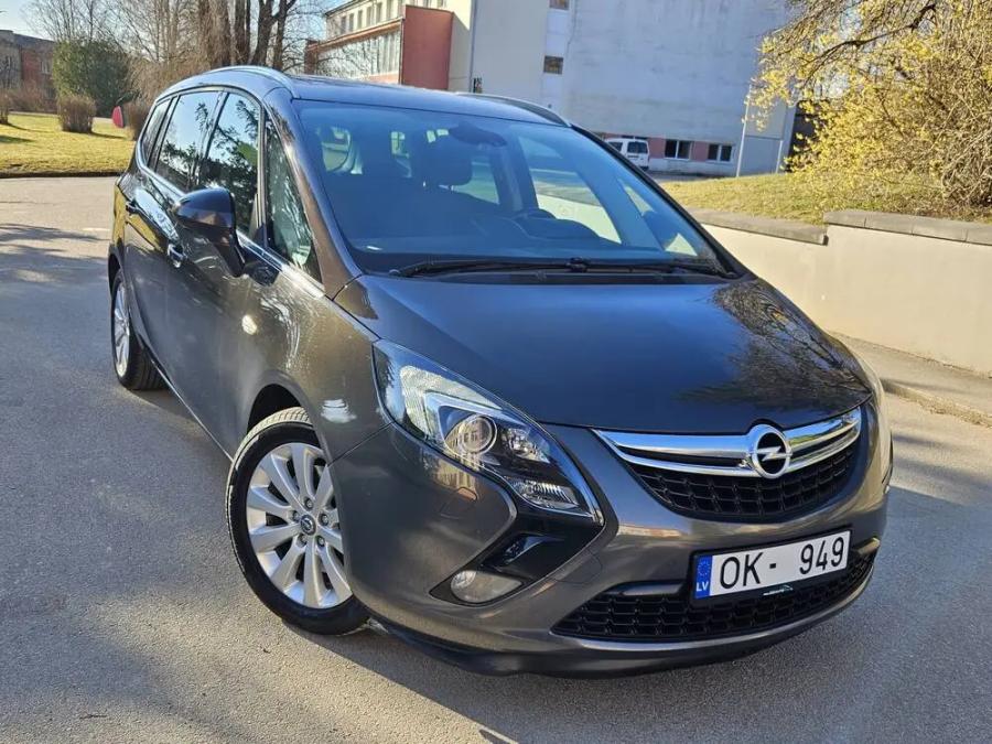 Pelēks Opel Zafira 2016 Jēkabpils, ar dzinēja tilpumu 2.00 L un nobraukumu 276 tūkst. km par 7490 €, foto 1 vietnē AUTOMOTO.COM.LV