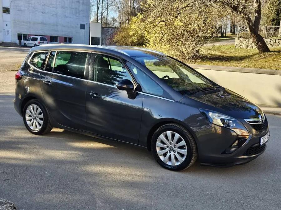 Pelēks Opel Zafira 2016 Jēkabpils, ar dzinēja tilpumu 2.00 L un nobraukumu 276 tūkst. km par 7490 €, foto 7 vietnē AUTOMOTO.COM.LV
