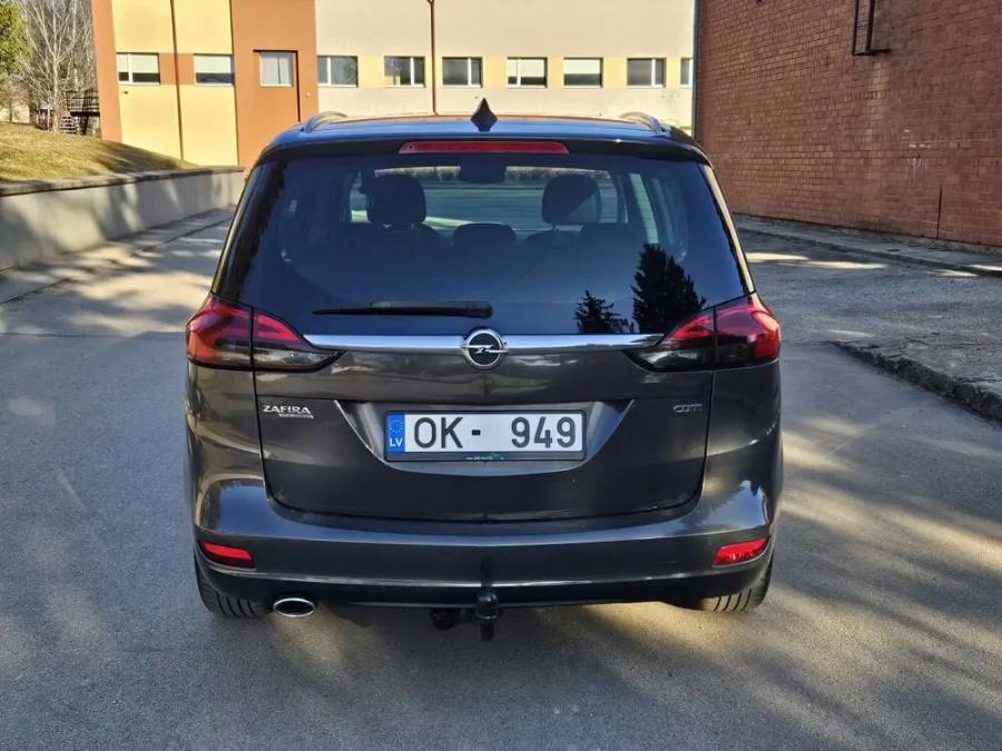 Pelēks Opel Zafira 2016 Jēkabpils, ar dzinēja tilpumu 2.00 L un nobraukumu 276 tūkst. km par 7490 €, foto 11 vietnē AUTOMOTO.COM.LV