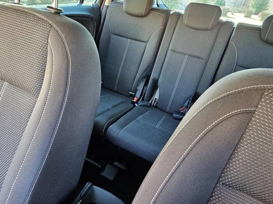 Pelēks Opel Zafira 2016 Jēkabpils, ar dzinēja tilpumu 2.00 L un nobraukumu 276 tūkst. km par 7490 €, foto 28 vietnē AUTOMOTO.COM.LV