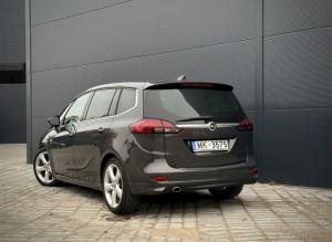Pelēks Opel Zafira 2016 Rīga, ar dzinēja tilpumu 2.00 L un nobraukumu 196 tūkst. km par 8795 €, foto 3 vietnē AUTOMOTO.COM.LV
