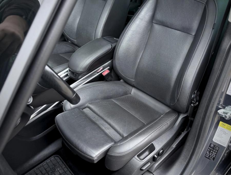 Pelēks Opel Zafira 2016 Rīga, ar dzinēja tilpumu 2.00 L un nobraukumu 196 tūkst. km par 8795 €, foto 10 vietnē AUTOMOTO.COM.LV