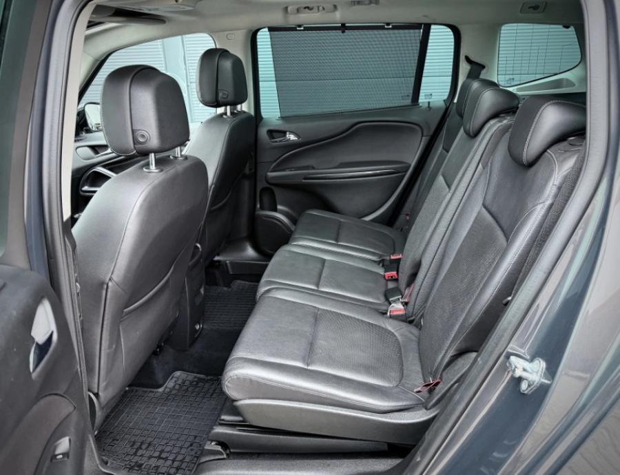 Pelēks Opel Zafira 2016 Rīga, ar dzinēja tilpumu 2.00 L un nobraukumu 196 tūkst. km par 8795 €, foto 21 vietnē AUTOMOTO.COM.LV