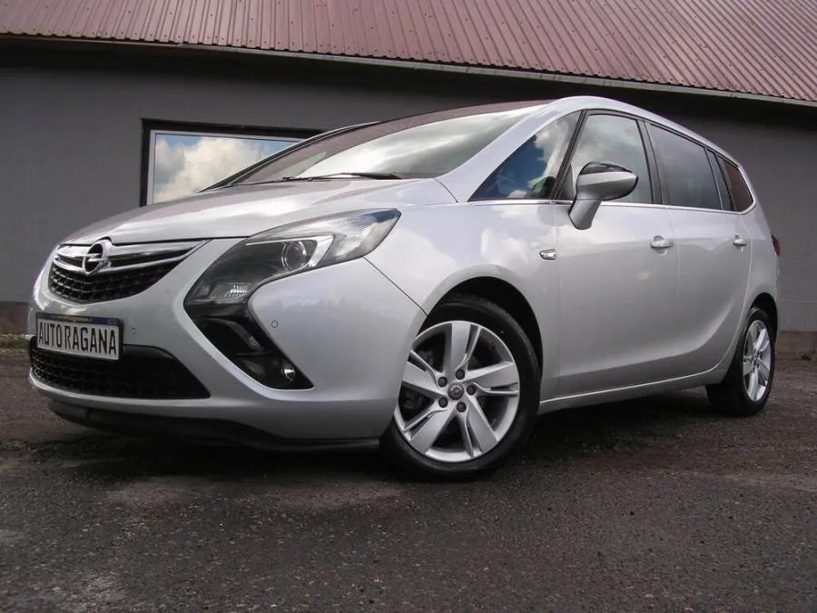 Grey Opel Zafira 2016 in Sigulda, with an engine capacity of 1.60 L and mileage of 197 thousand km for 6350 €, photo 10 on AUTOMOTO.COM.LV