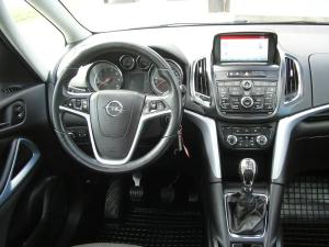 Grey Opel Zafira 2016 in Sigulda, with an engine capacity of 1.60 L and mileage of 197 thousand km for 6350 €, photo 15 on AUTOMOTO.COM.LV