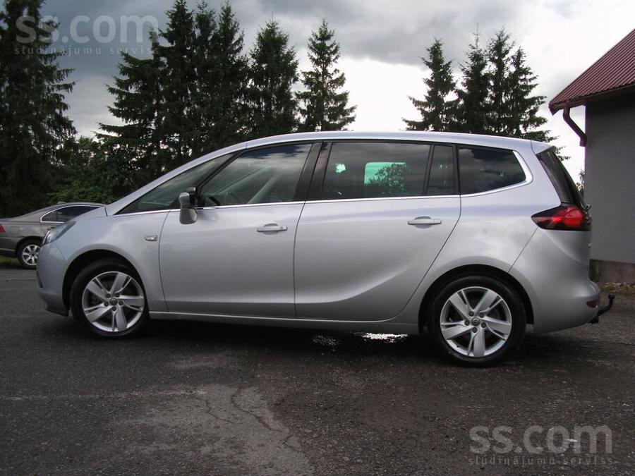 Grey Opel Zafira 2016 in Riga, with an engine capacity of 1.60 L and mileage of 0 thousand km for 6350 €, photo 5 on AUTOMOTO.COM.LV