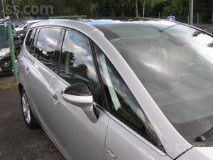 Grey Opel Zafira 2016 in Riga, with an engine capacity of 1.60 L and mileage of 0 thousand km for 6350 €, photo 12 on AUTOMOTO.COM.LV