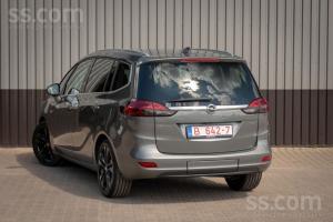 Pelēks Opel Zafira 2016 Talsi, ar dzinēja tilpumu 2.00 L un nobraukumu 207 tūkst. km par 10950 €, foto 5 vietnē AUTOMOTO.COM.LV