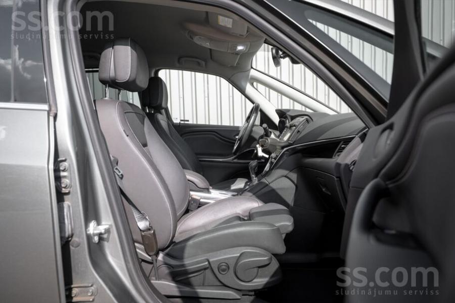 Pelēks Opel Zafira 2016 Talsi, ar dzinēja tilpumu 2.00 L un nobraukumu 207 tūkst. km par 10950 €, foto 16 vietnē AUTOMOTO.COM.LV