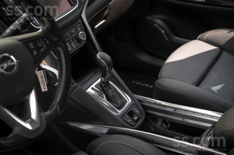 Pelēks Opel Zafira 2016 Talsi, ar dzinēja tilpumu 2.00 L un nobraukumu 207 tūkst. km par 10950 €, foto 28 vietnē AUTOMOTO.COM.LV