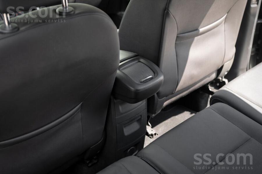 Pelēks Opel Zafira 2016 Talsi, ar dzinēja tilpumu 2.00 L un nobraukumu 207 tūkst. km par 10950 €, foto 29 vietnē AUTOMOTO.COM.LV
