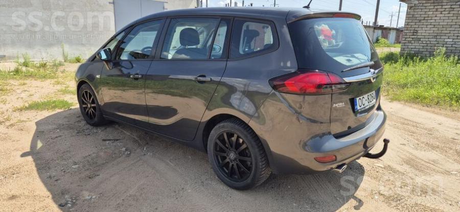 Pelēks Opel Zafira 2016 Daugavpils, ar dzinēja tilpumu 2.00 L un nobraukumu 209 tūkst. km par 6750 €, foto 5 vietnē AUTOMOTO.COM.LV