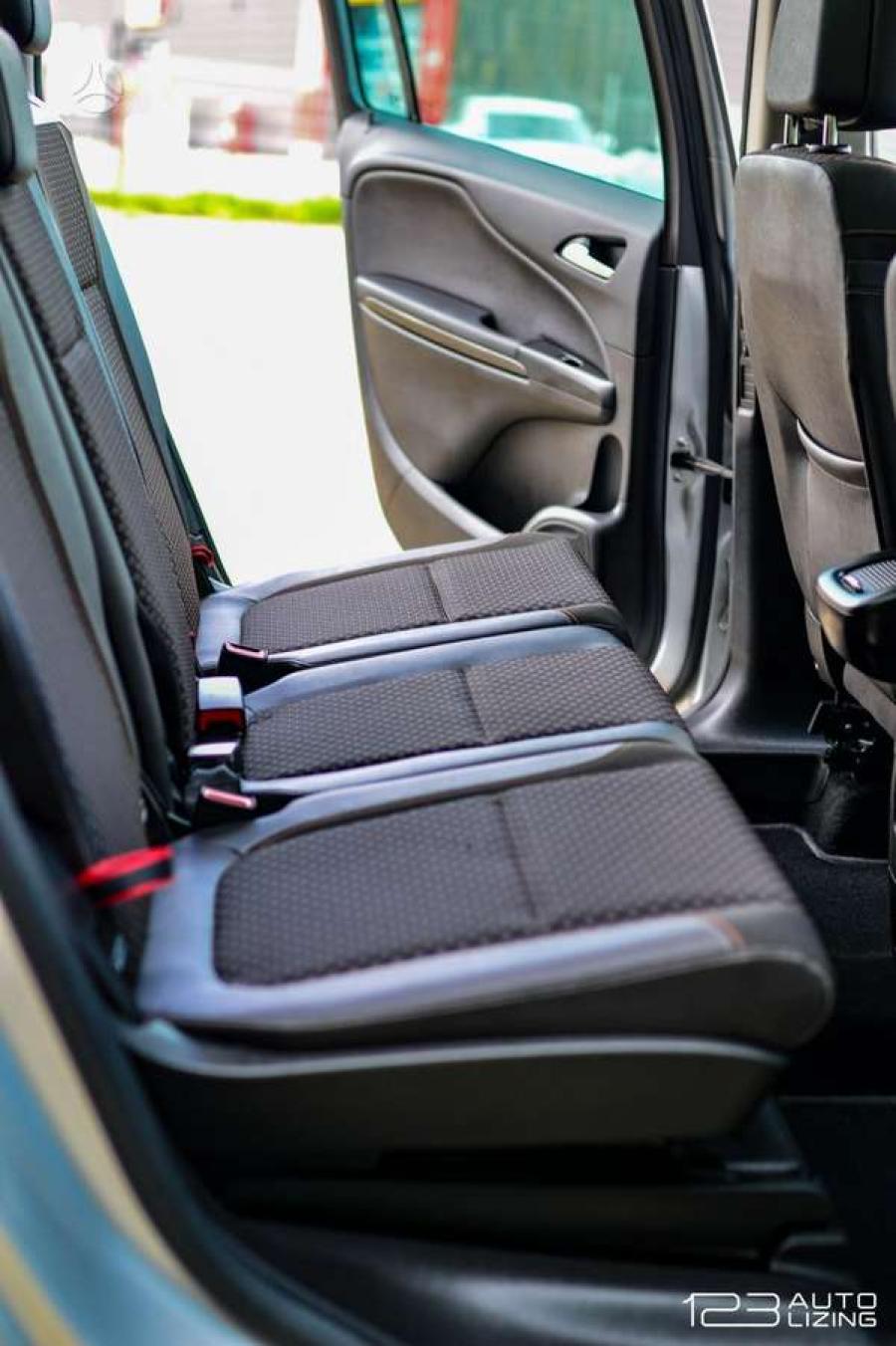 Pelēks Opel Zafira 2016 Kretinga, ar dzinēja tilpumu 2.00 L un nobraukumu 237 tūkst. km par 7950 €, foto 13 vietnē AUTOMOTO.COM.LV