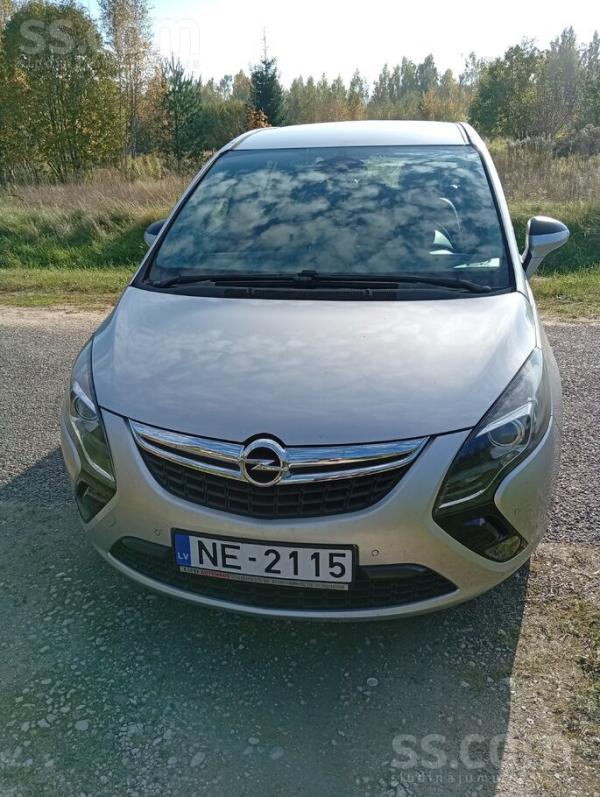 Pelēks Opel Zafira 2016 Alūksne, ar dzinēja tilpumu 2.00 L un nobraukumu 229 tūkst. km par 6300 €, foto 1 vietnē AUTOMOTO.COM.LV