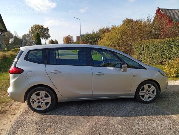 Pelēks Opel Zafira 2016 Alūksne, ar dzinēja tilpumu 2.00 L un nobraukumu 229 tūkst. km par 6300 €, foto 3 vietnē AUTOMOTO.COM.LV