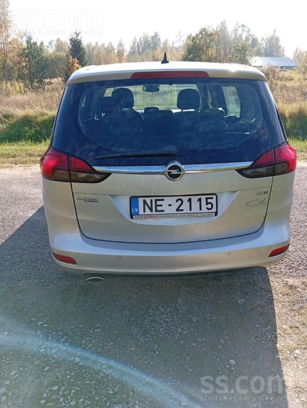 Pelēks Opel Zafira 2016 Alūksne, ar dzinēja tilpumu 2.00 L un nobraukumu 229 tūkst. km par 6300 €, foto 5 vietnē AUTOMOTO.COM.LV