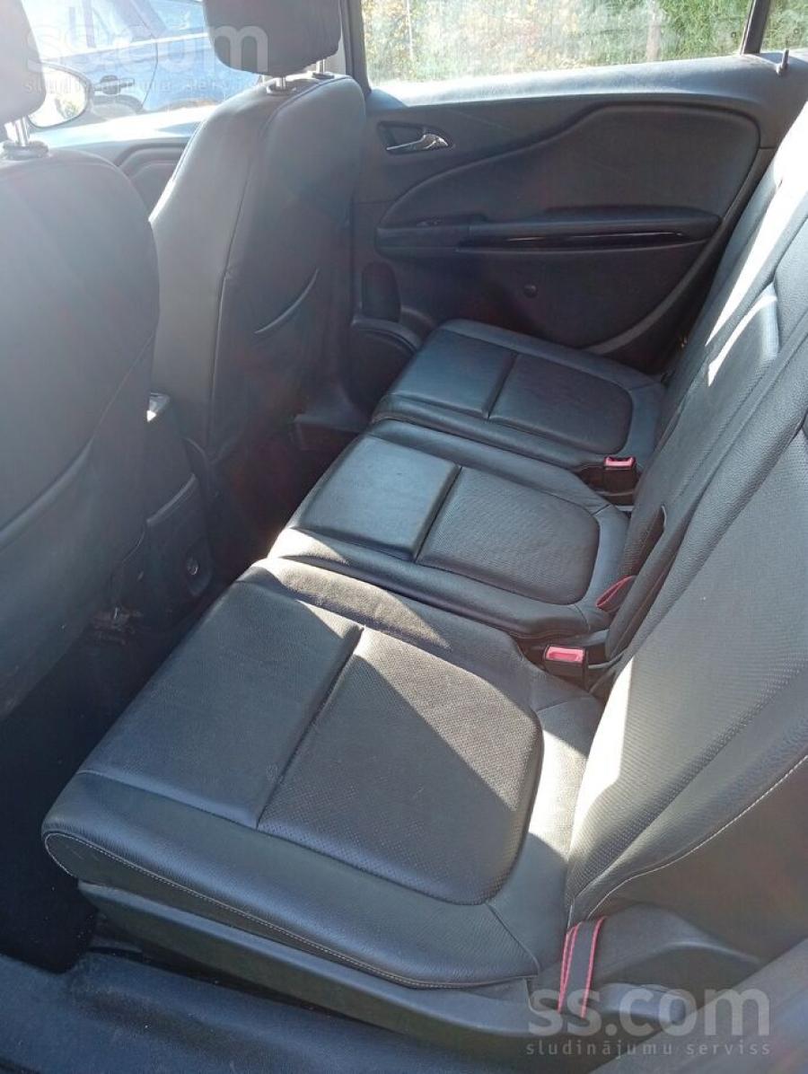 Pelēks Opel Zafira 2016 Alūksne, ar dzinēja tilpumu 2.00 L un nobraukumu 229 tūkst. km par 6300 €, foto 7 vietnē AUTOMOTO.COM.LV