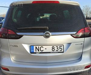 Grey Opel Zafira 2016 in Liepaja, with an engine capacity of 1.60 L and mileage of 240 thousand km for 6000 €, photo 3 on AUTOMOTO.COM.LV