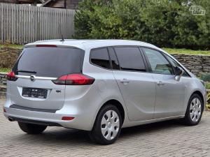 Grey Opel Zafira 2017 in Vilnius, with an engine capacity of 2.00 L and mileage of 244 thousand km for 8200 €, photo 10 on AUTOMOTO.COM.LV