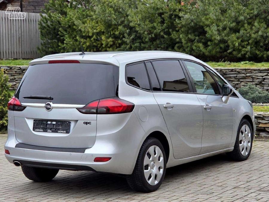 Grey Opel Zafira 2017 in Vilnius, with an engine capacity of 2.00 L and mileage of 244 thousand km for 8200 €, photo 11 on AUTOMOTO.COM.LV