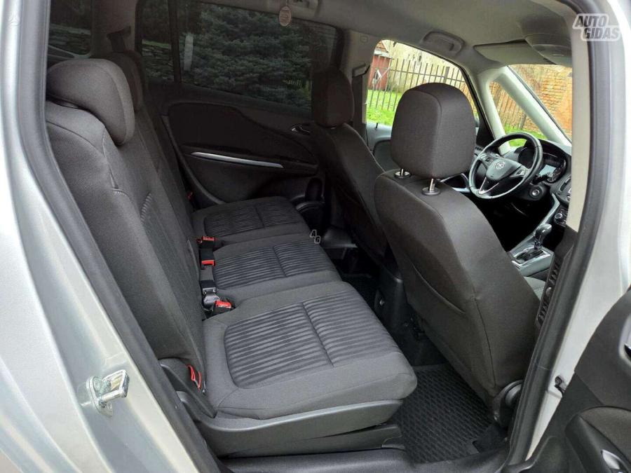 Grey Opel Zafira 2017 in Vilnius, with an engine capacity of 2.00 L and mileage of 244 thousand km for 8200 €, photo 22 on AUTOMOTO.COM.LV