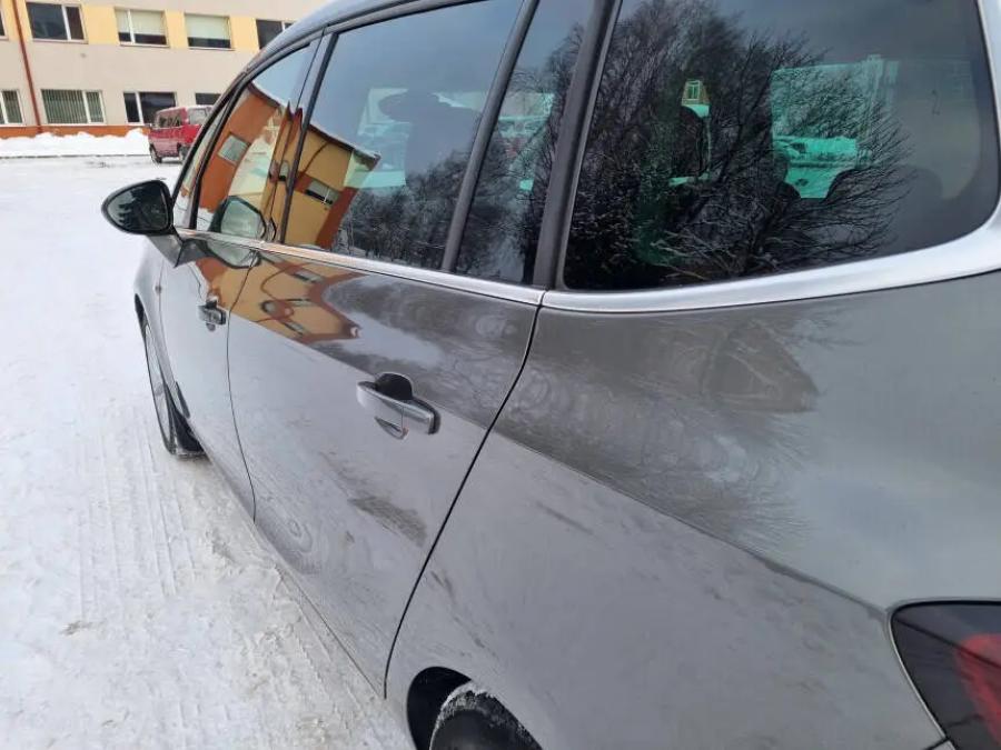 Pelēks Opel Zafira 2017 Jēkabpils, ar dzinēja tilpumu 2.00 L un nobraukumu 202 tūkst. km par 11900 €, foto 15 vietnē AUTOMOTO.COM.LV