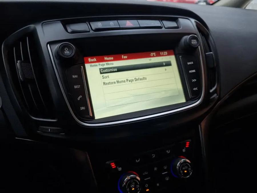 Pelēks Opel Zafira 2017 Jēkabpils, ar dzinēja tilpumu 2.00 L un nobraukumu 202 tūkst. km par 11900 €, foto 28 vietnē AUTOMOTO.COM.LV